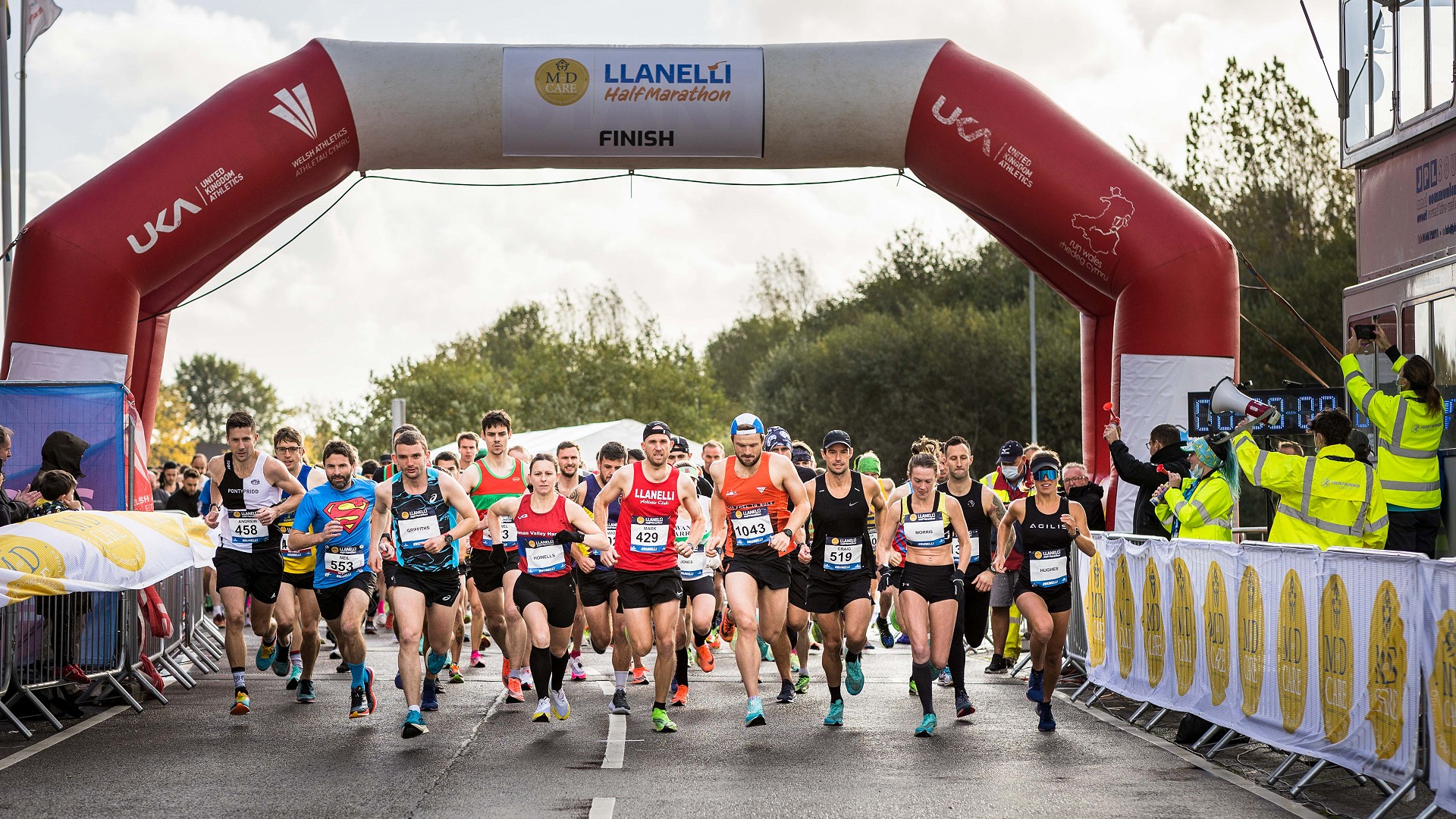 Nathaniel Cars Lead The Way For Runners - Llanelli Running Events